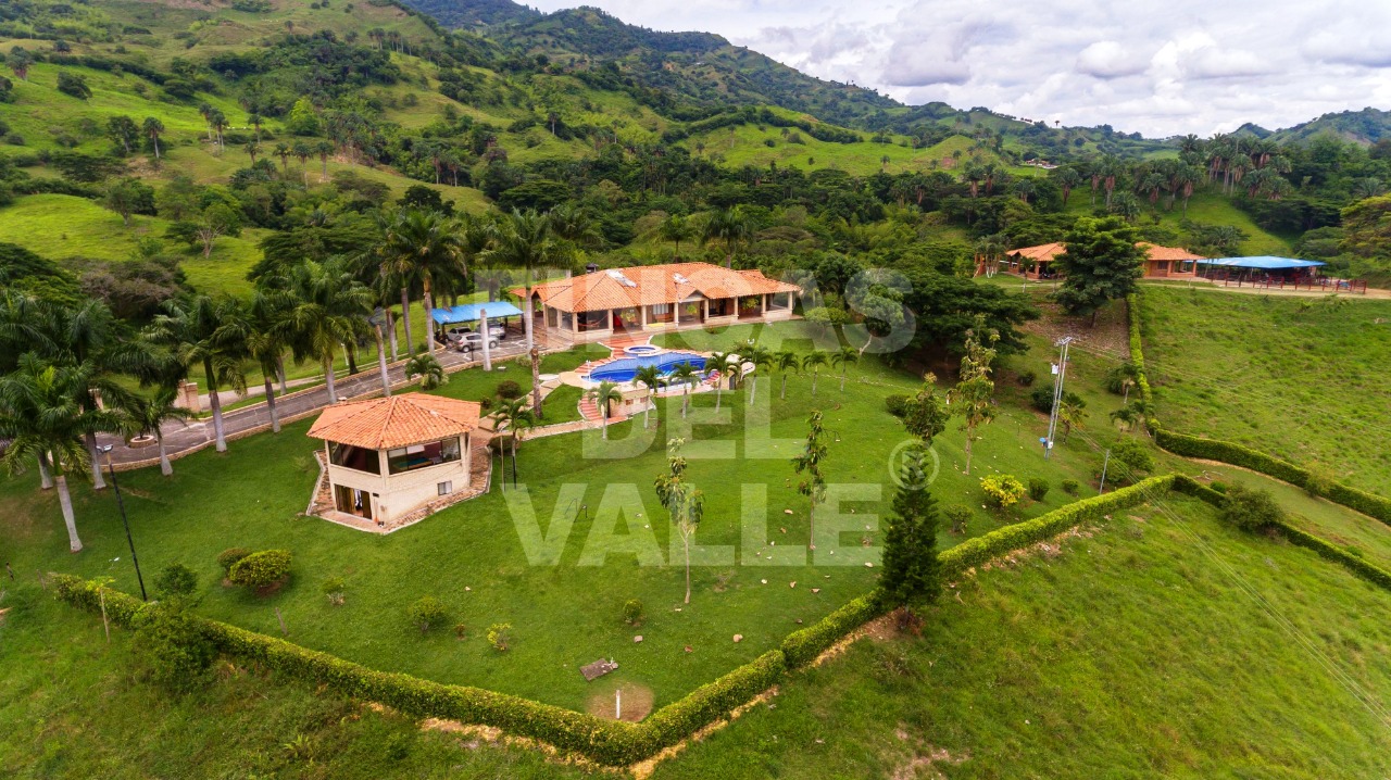 Obando, 120 plazas ganaderas - Fincas del Valle
